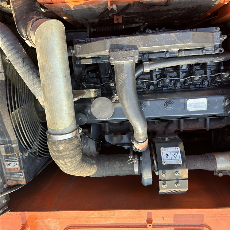 DOOSAN DX140 EXCAVATOR