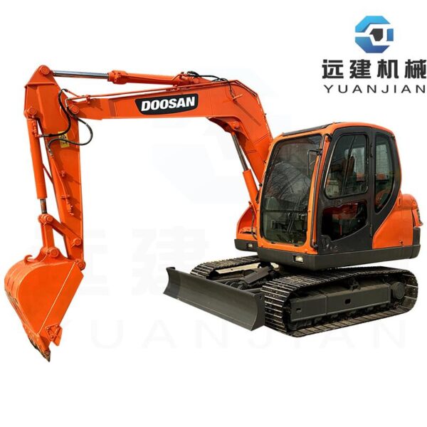 DOOSAN DX75 EXCAVATOR FOR SALE
